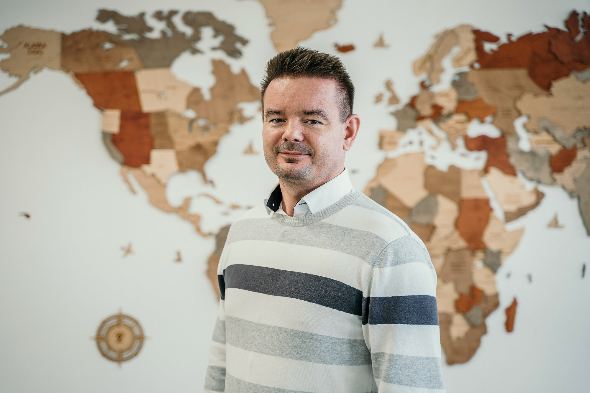 Team leader in the field of cable harness construction | Team LEONI | Behind the scenes | Why ...